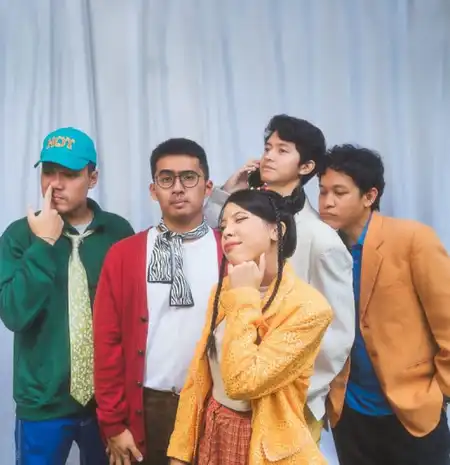 Lirik Lagu 'Back to Friends' oleh Sombr dan Terjemahan Indonesianya ...