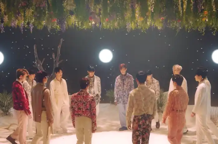 Seventeen Rilis MV 'Fallin Flower', Penggemar Diajak Merasakan Dimensi ...