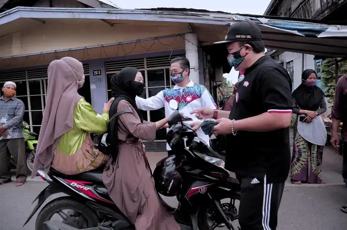 Ibnu Sina Dipuji, Warga Benua Anyar: Pilih yang Sudah Terbukti - Sonora.id