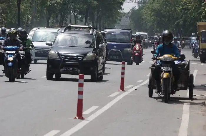 Lajur Sepeda di Banjarmasin Mulai Dipasangi Stick Cone untuk Pesepeda ...