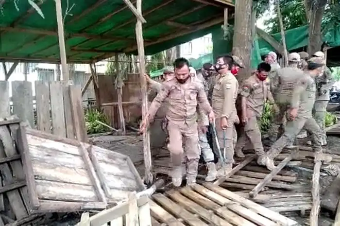 Satpol PP Kota Palembang Gencarkan Penertiban Bangunan-Bangunan Liar - Sonora.id