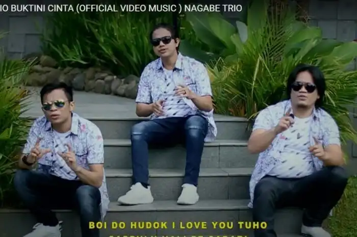 Lirik Lagu Batak Buktini Cinta yang Dipopulerkan Oleh Nagabe Trio - Sonora.id
