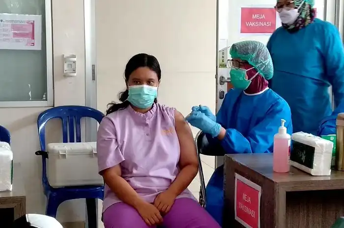 Orang Dalam Gangguan Jiwa di Palembang Mulai Disuntik Vaksin - Sonora.id
