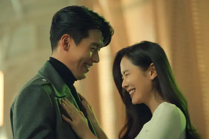Pasangan Hyun Bin dan Son Ye Jin Dirumorkan Akan Menikah Desember 2021 ...