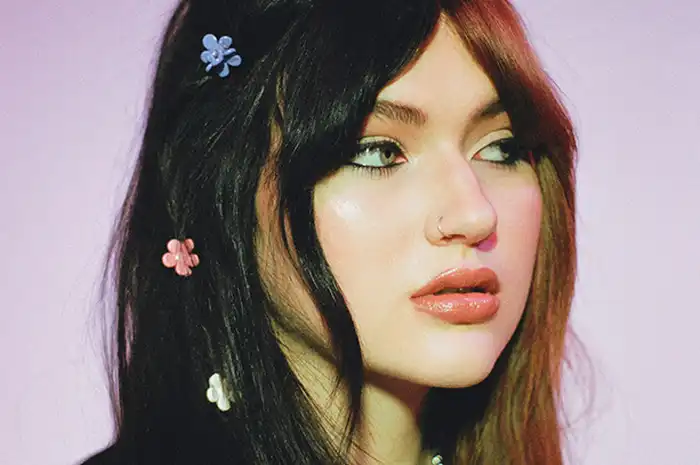 Lirik Lagu 'abcdefu' - GAYLE, A-B-C-D-E, F you And your mom - Sonora.id