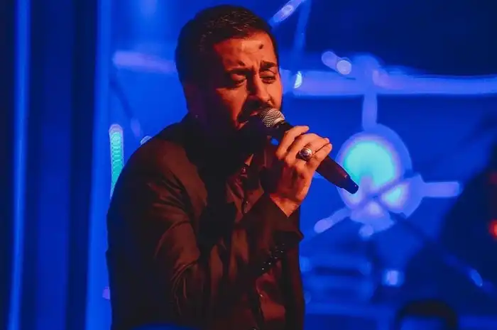 Viral di TikTok, Ini Terjemahan Lirik Lagu Helikopter - Fazlija - Sonora.id