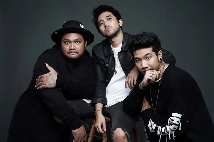 Lirik Lagu Sekuat Hatimu – Last Child, Permohonan Maaf untuk Mama ...