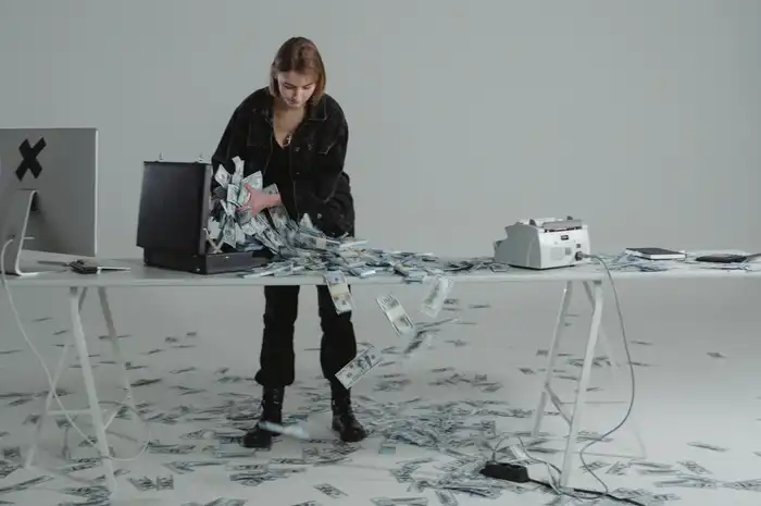 Gentong Duit Meluber, 3 Shio yang Bakal Panen Duit Bulan Agustus 2022 ...