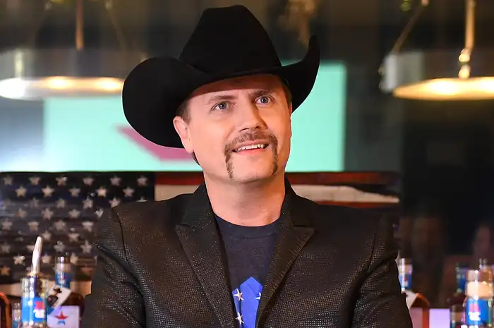 Lirik Lagu 'Progress' - John Rich, Lengkap dengan Terjemahannya - Sonora.id