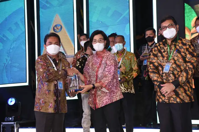Pemkot Pontianak Terima Penghargaan dari Menkeu Sri Mulyani - Sonora.id