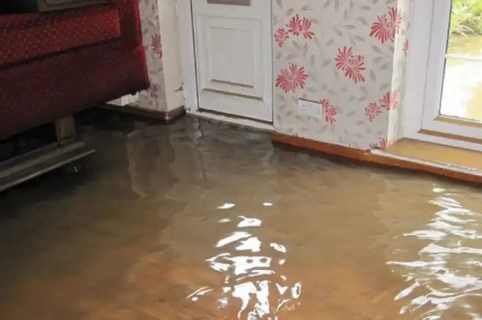 6 Arti Mimpi Rumah Kebanjiran, Berkaitan dengan Pertanda Buruk? - Sonora.id