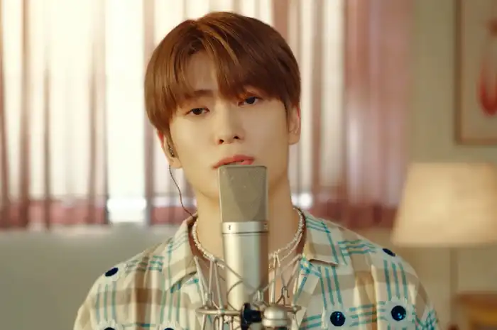 Lirik Lagu Can’t Take My Eyes Off You yang Dicover Jaehyun NCT dan ...