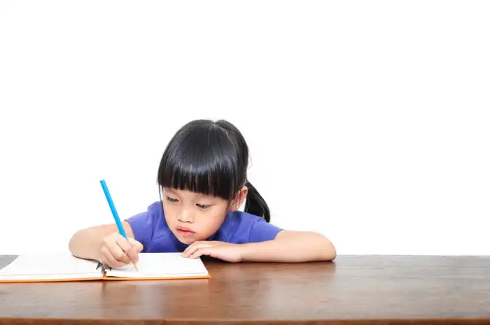 30 Contoh Kata Dasar dan Pengertiannya Dalam Bahasa Indonesia - Sonora.id