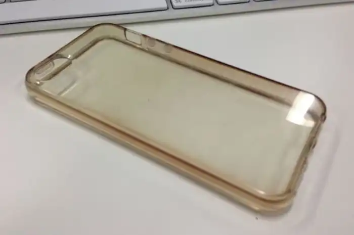 9 Cara Membersihkan Casing HP yang Kotor dengan Mudah, Nampak Bening ...