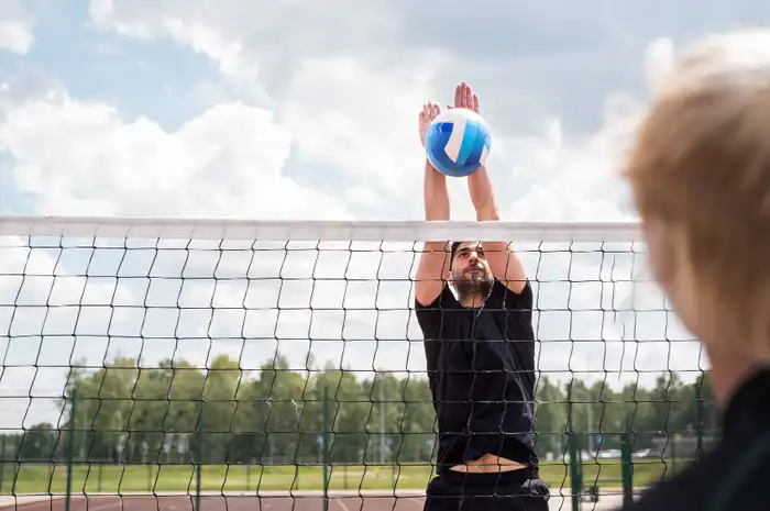 Macam-macam Teknik Blocking Bola Voli dan Cara Melakukannya! - Sonora.id