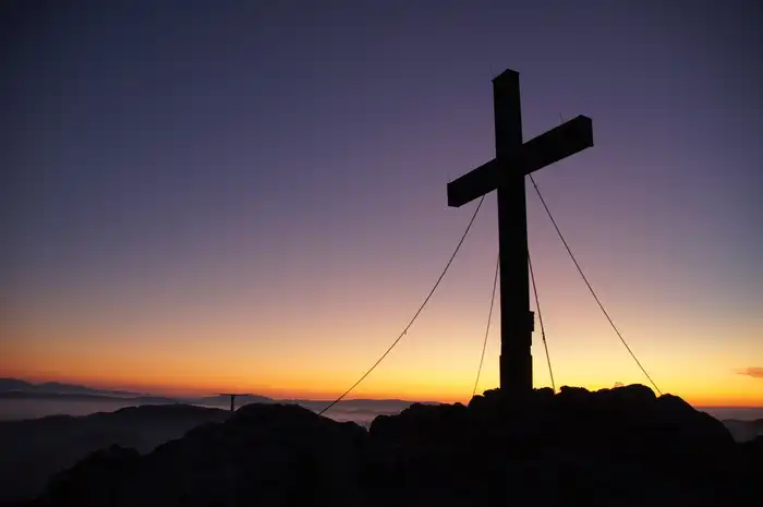 Lirik dan Chord Lagu Goodness of God - Bethel Music feat. Jenn Johnson ...