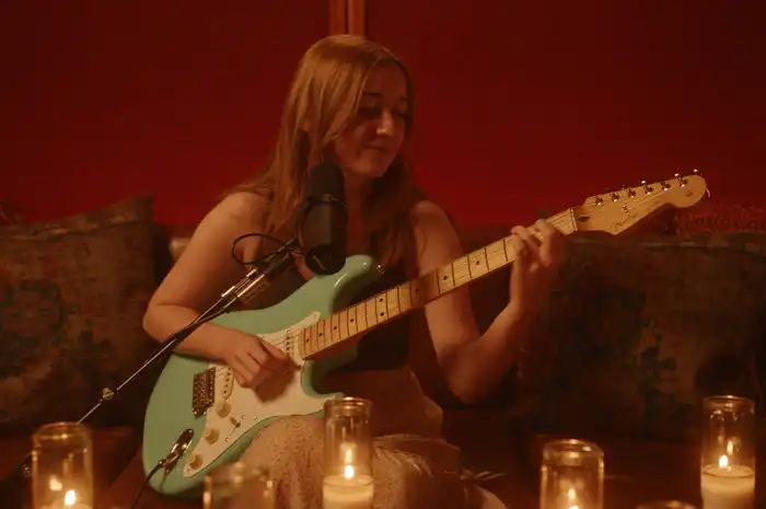 Lirik Lagu 'Over Tonight' milik Stacey Ryan dan Terjemahan Indonesia ...