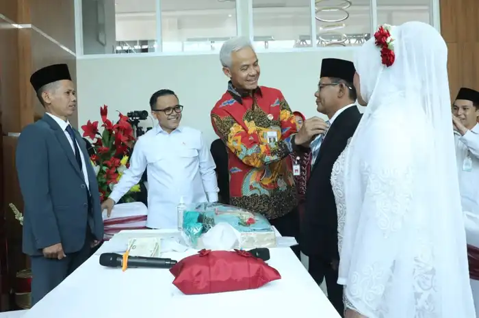 Resmikan MPP Sragen, Ganjar dan Menpan–RB Jadi Saksi Pernikahan Warga ...