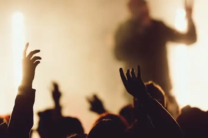 21 Lagu Penyembahan Kristen dan Liriknya, untuk Ibadah, Lengkap ...