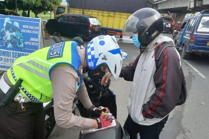 10 Contoh Pelanggaran Norma Hukum Lengkap dengan Sanksinya - Sonora.id