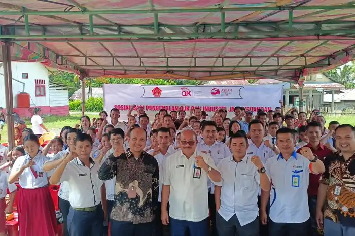 OJK Tingkatkan Literasi Keuangan & Dukung Ekosistem Desa Wisata, di Nias Barat - Sonora.id