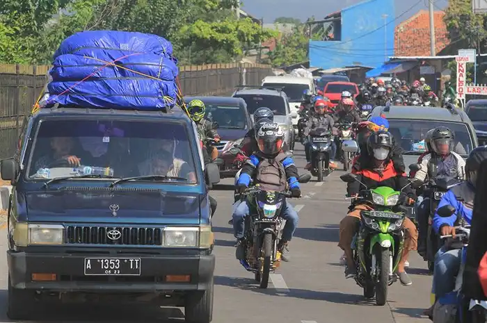 Jangan Lupa Dicatat! Ini 8 Tips Mudik Naik Motor yang Aman dan Nyaman ...