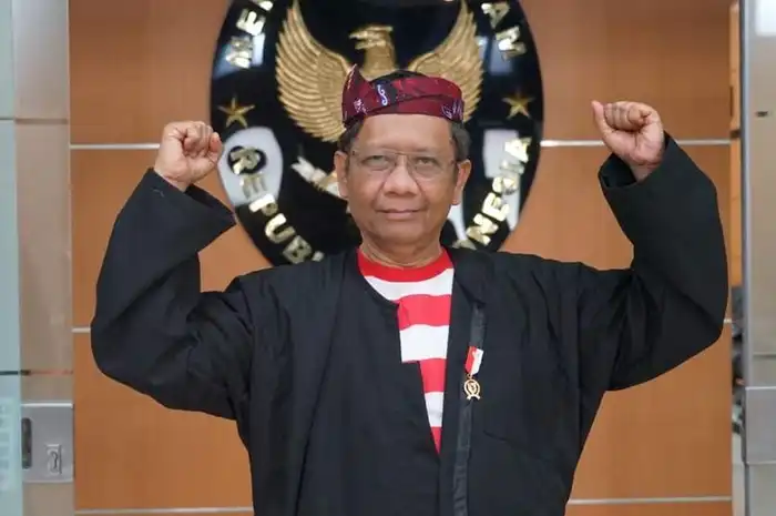 6 Pakaian Adat Jawa Timur Lengkap dengan Daerah Asal dan Ciri Khasnya ...