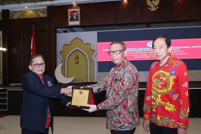 Gubernur Sutarmidji Hadiri Pengukuhan Kepengurusan PSMTI Kalbar - Sonora.id