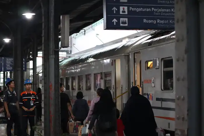 Berikut Perubahan Jadwal Keberangkatan & Waktu Perjalanan Kereta Api Mulai 1 Juni 2023 di PT KAI ...