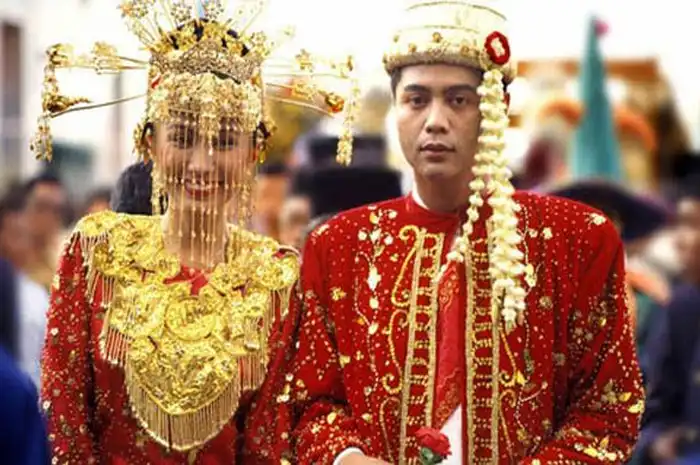 5 Jenis Pakaian Adat Betawi, Lengkap Penjelasan Penggunaannya - Sonora.id