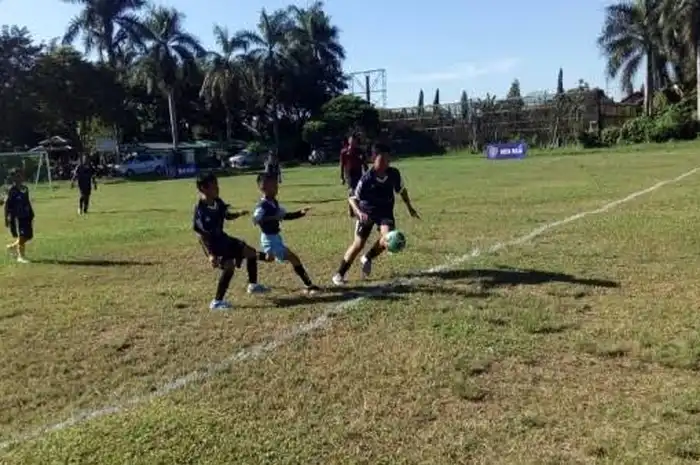 Dispora Fasilitasi Lapangan Pemuda dan Stadion Rondong Demang untuk ...