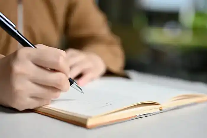 Pengertian Teks Argumentasi: Ciri-ciri, Struktur, dan Contohnya - Sonora.id