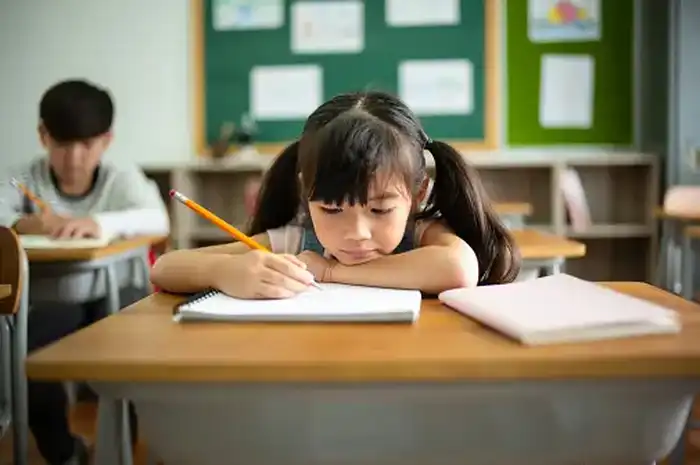 10 Contoh Cerita Pengalaman Liburan Sekolah Singkat Tapi Menarik