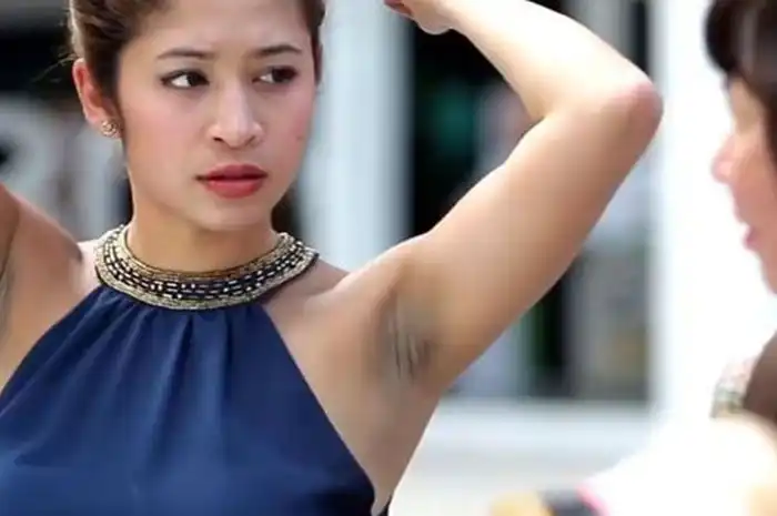 4 Penyebab Ketiak Hitam setelah Menggunakan Deodoran - Semua Halaman - Sonora.id