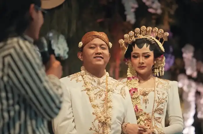 Lirik Lagu 'Sayang Titip Rogoku' - Cundamani karya Denny Caknan - Sonora.id