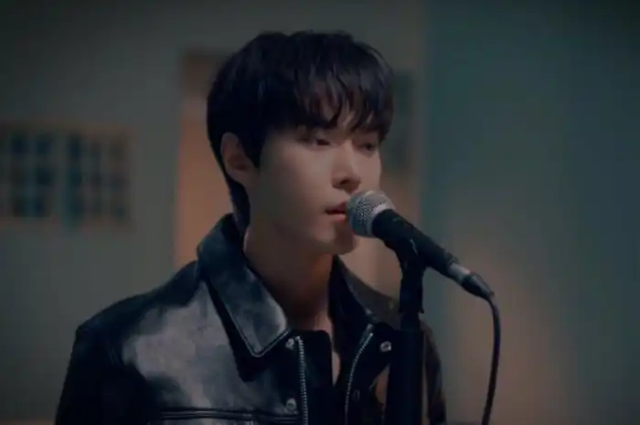 Lirik Lagu 'Cry' – Doyoung NCT, Lengkap dengan Terjemahannya - Sonora.id