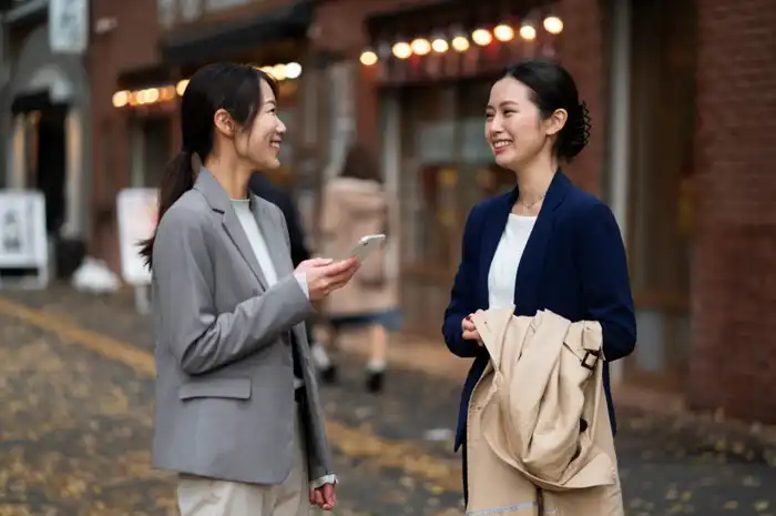 10 Contoh Dialog Greeting Singkat Lengkap dengan Terjemahannya - Sonora.id