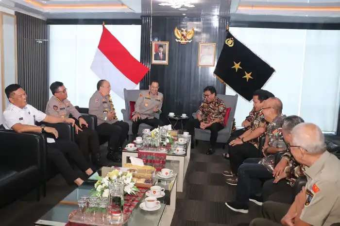Wakapolda Sumsel Terima Audiensi Ketua dan Pengurus FKPPI - Sonora.id