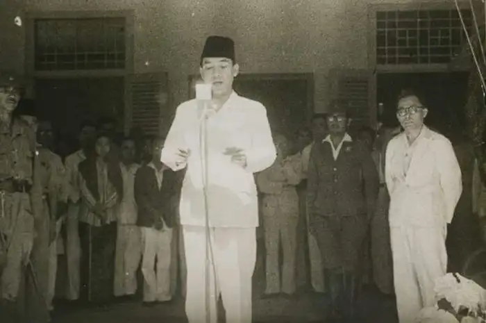 Isi Pidato Lengkap Soekarno pada Proklamasi 17 Agustus 1945 ...