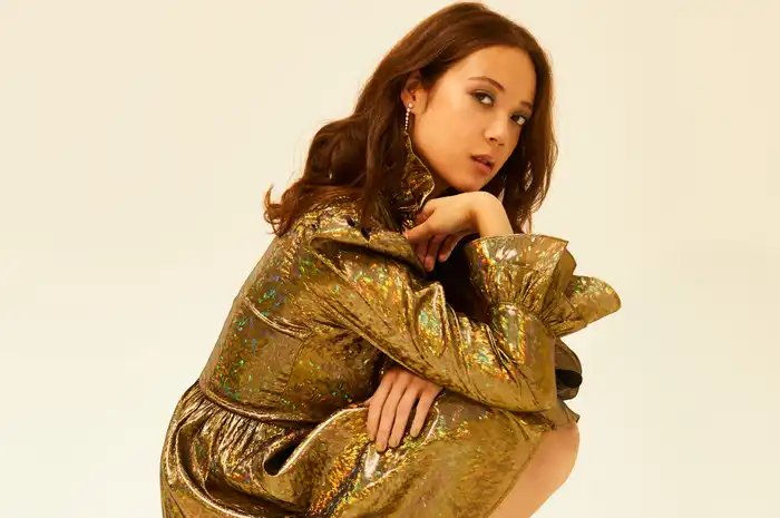 Lirik dan Makna Lagu 'Lovesick' - Laufey, Bikin Makin Rindu Seseorang ...