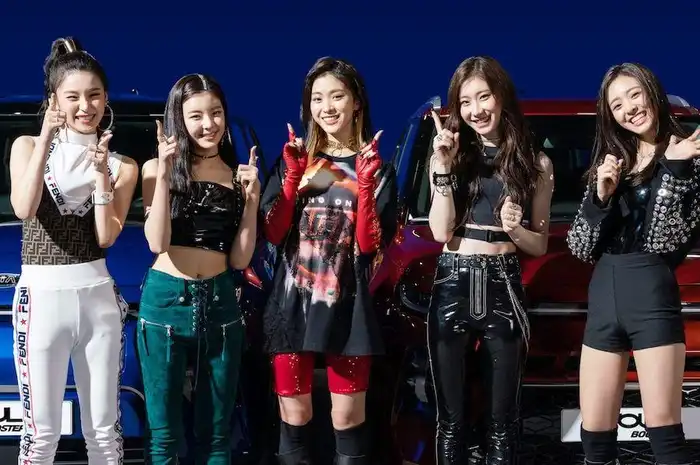 Lirik dan Terjemahan Lagu SUPERPOWERS - ITZY (OST Strong Girl Nam Soon) - Sonora.id