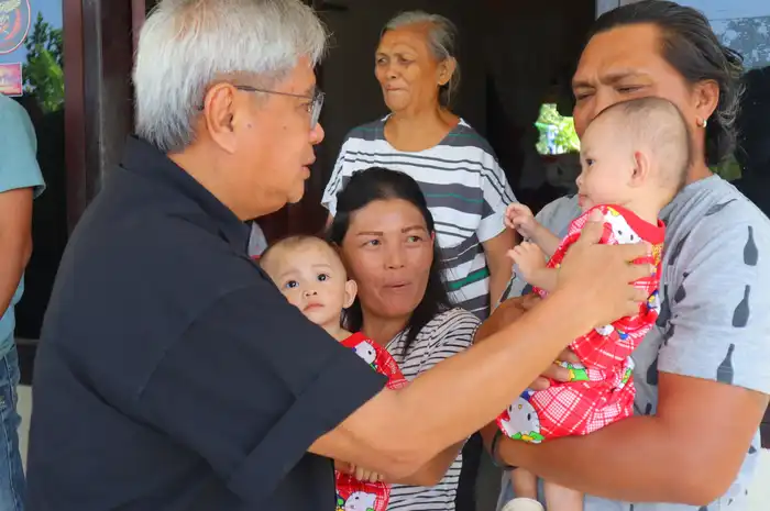 Penyerahan Bantuan Bapak/Bunda Asuh Anak Stunting (BAAS) Perwakilan BKKBN Provinsi Sulawesi ...