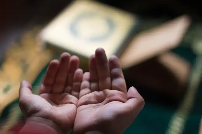 Pengertian Takdir Mubram, Lengkap dengan Dalil dan Contohnya - Sonora.id