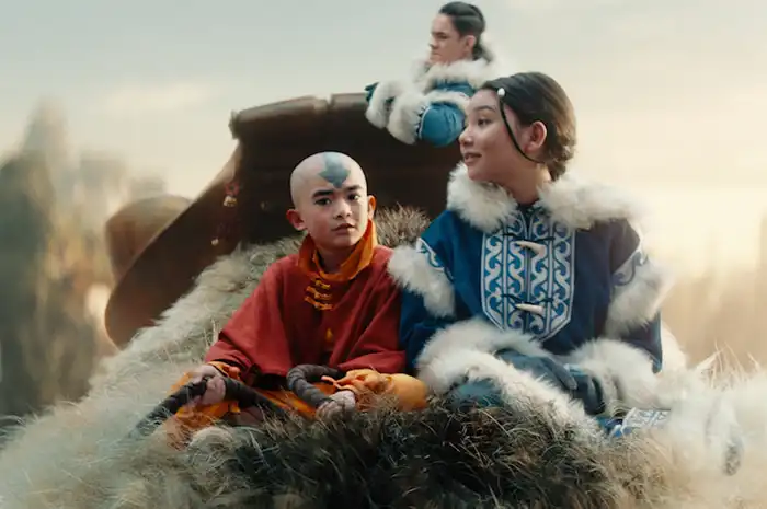 Profil dan Biodata Pemeran Sosok Aang dalam Film Avatar: The Last ...