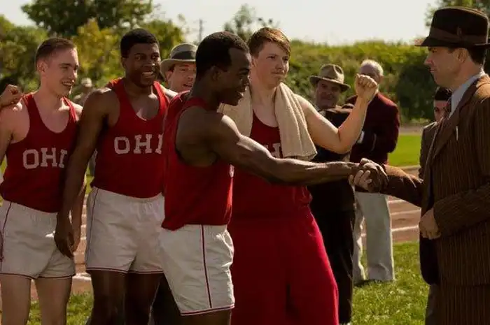 Sinopsis 'Race', Perjuangan Atlet Lari Legendaris Melawan Rasisme - Sonora.id