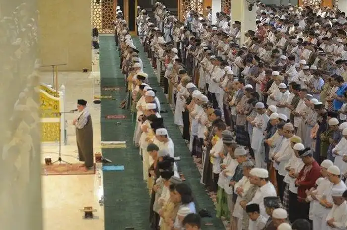 6 Bacaan Bilal Tarawih Lengkap Beserta Jawaban untuk Jamaah - Sonora.id