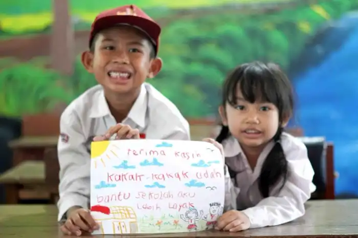 Program Donasi Super Seru Berhasil Renovasi 20 SD di Indonesia - Sonora.id
