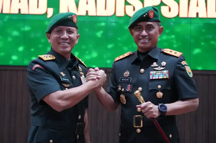 Resmi, Mayjen TNI Mohammad Naudi Nurdika Terima Tongkat Pangdam II/Swj ...