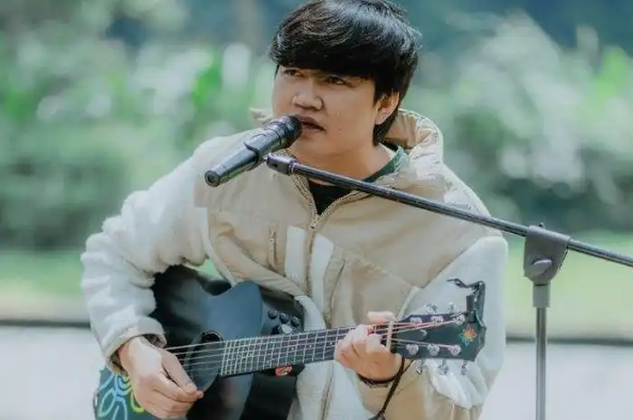 Arti dan Makna Lagu 'Sekecewa Itu' yang Viral di TikTok - Sonora.id