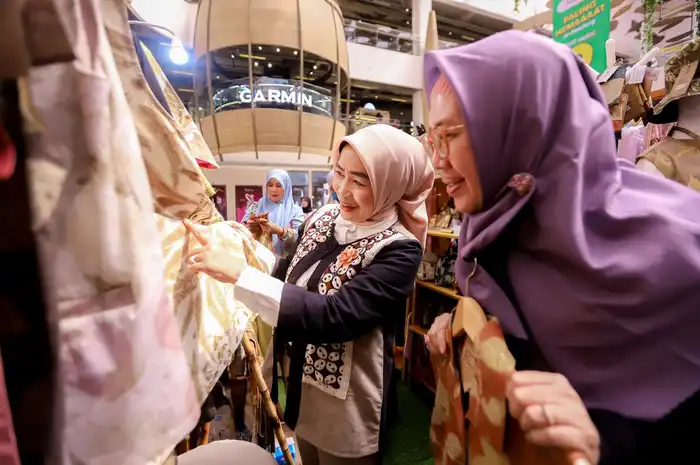Produk-produk UMKM Kota Bandung Mejeng di Pasar Kreatif Bandung 2024 ...